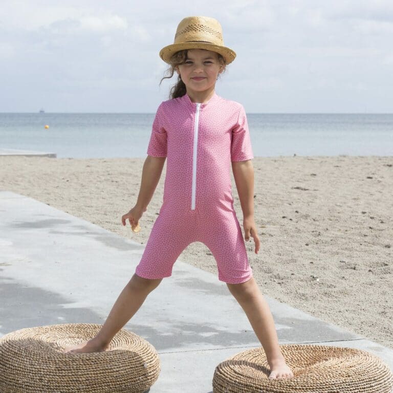 Natsu sunsuit S/S - pink-flowers - Petit Crabe