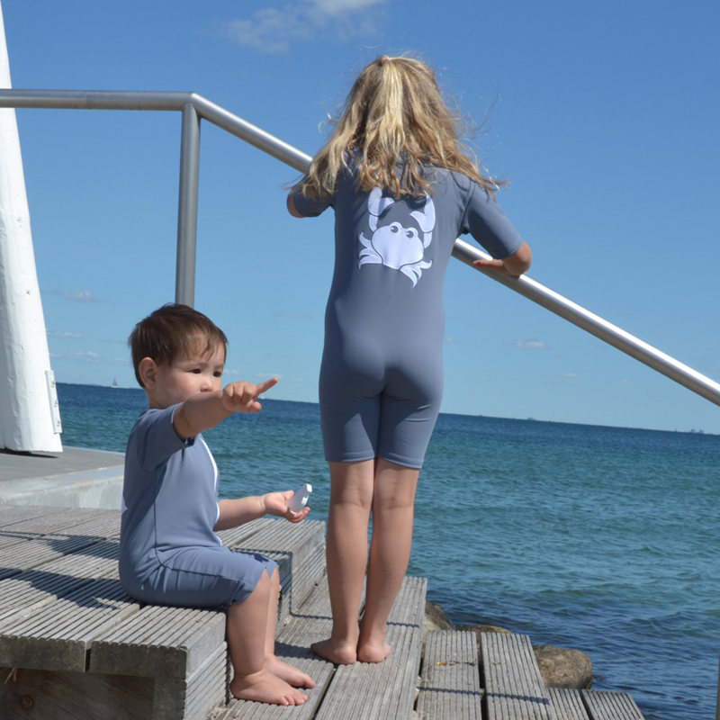 Noe CRAB Sunsuit S/S - midnight-fog - Petit Crabe