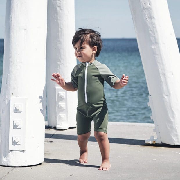 Multi Color Sunsuit S/S - forest - Petit Crabe