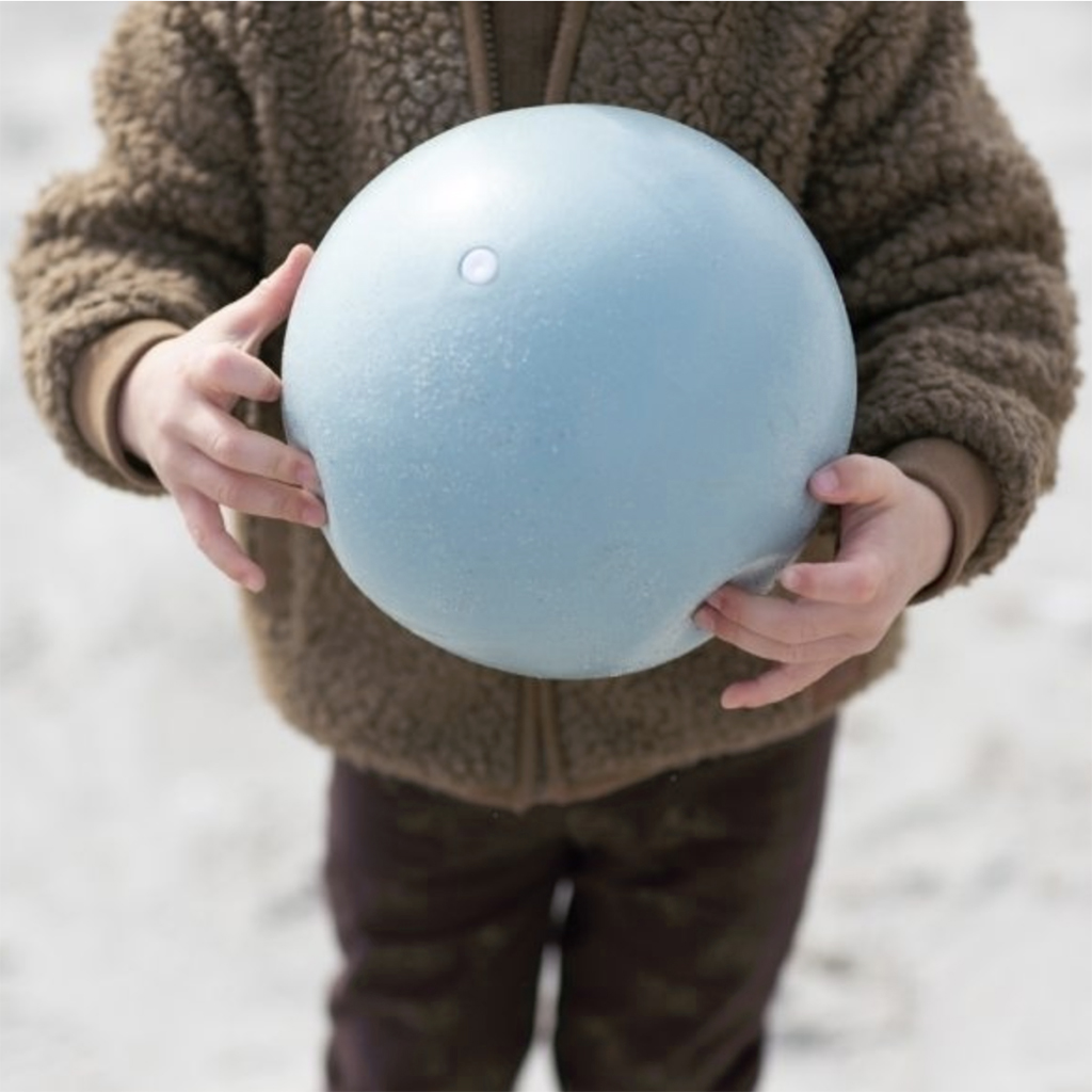 Scrunch Ball - Duck Egg Blue - Petit Crabe