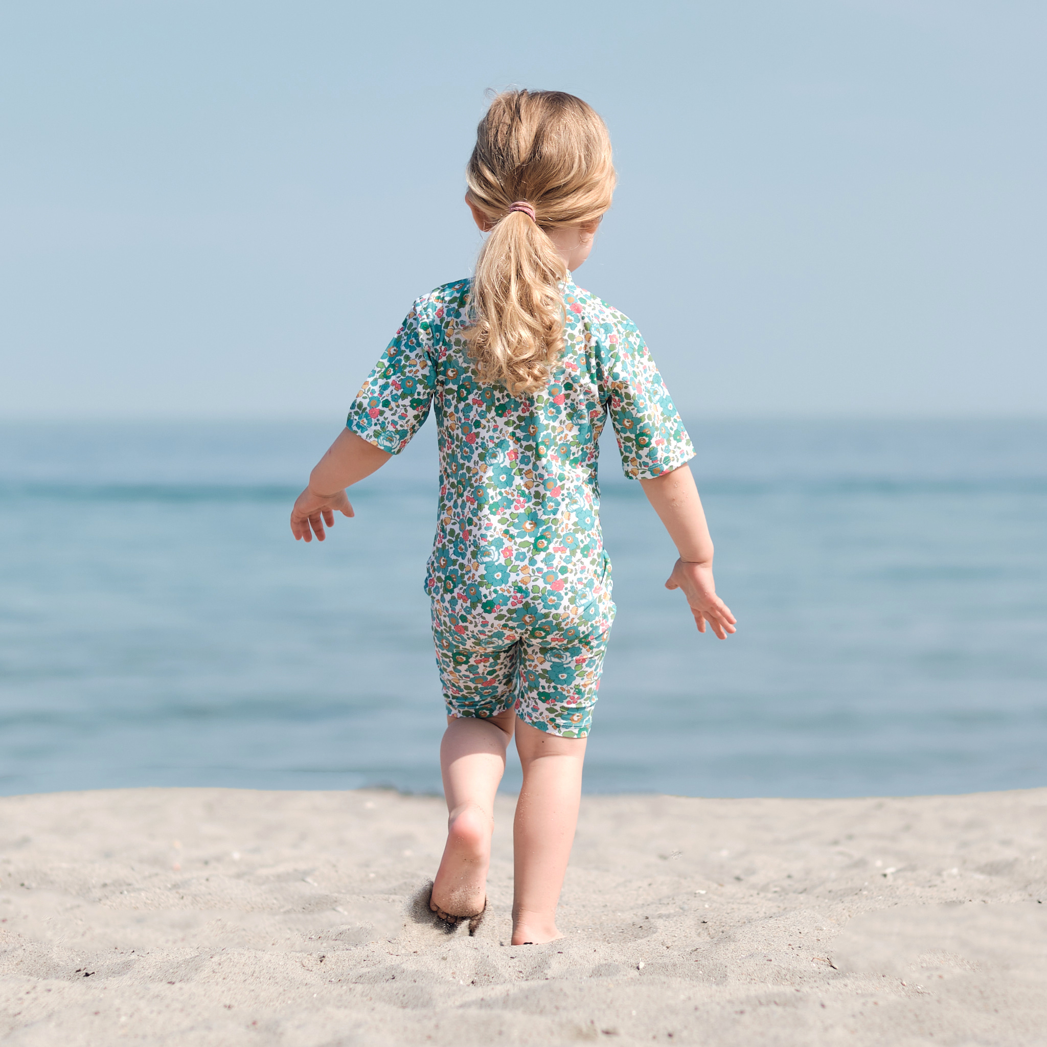 Natsu sunsuit S/S - "betsy D" Made with Liberty fabric - Petit Crabe
