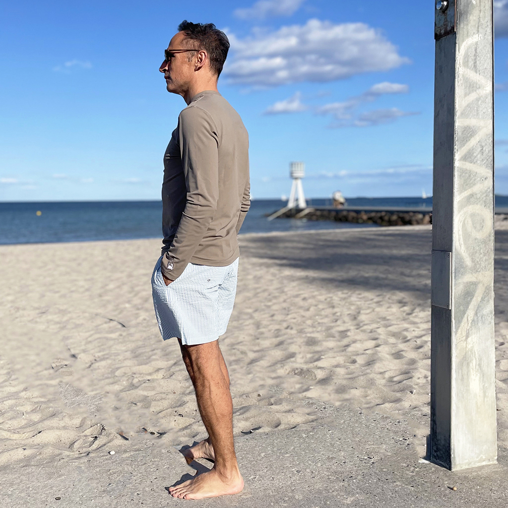 Enzo Man UV-Swimshirt L/S - taupe - Petit Crabe