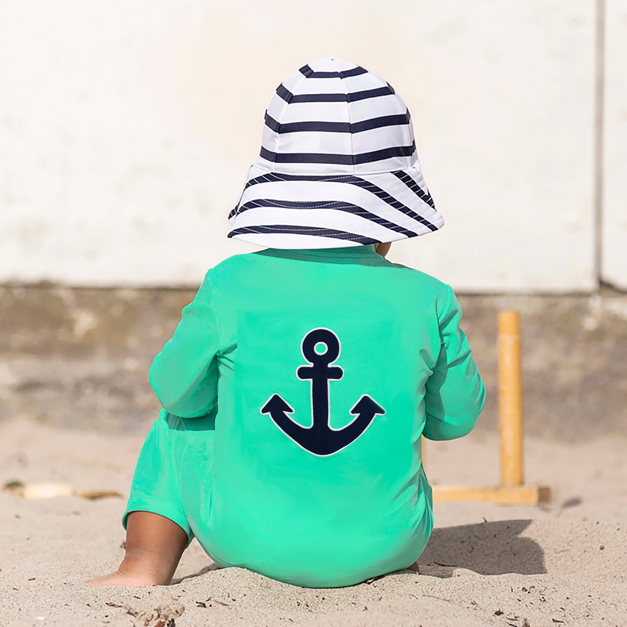 루 앵커 풀 바디수트 Lou ANCHOR sunsuit L/S – parrot - Petit Crabe