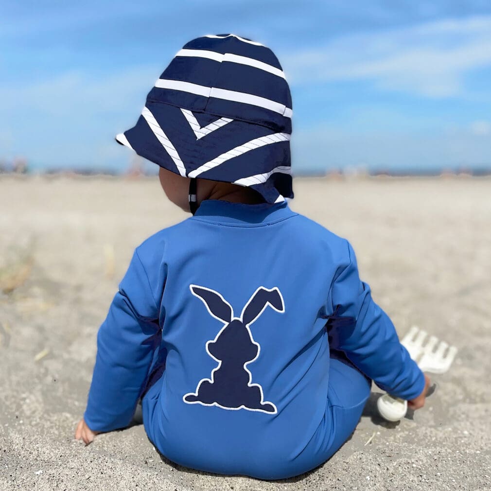 Lou - RABBIT sunsuit L/S - Sapphire - Petit Crabe