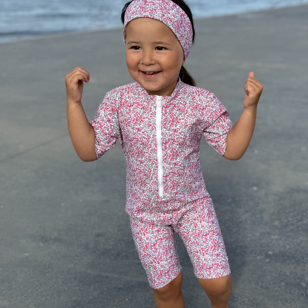 Natsu sunsuit S/S – “wiltshire bud” Made with Liberty fabric - Petit Crabe